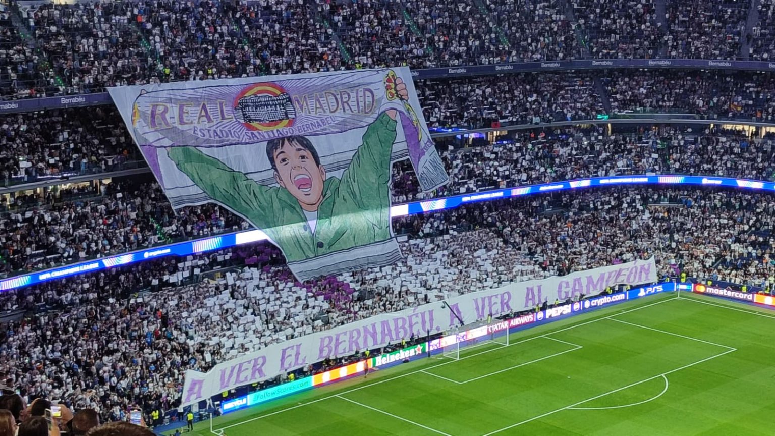 Las mejores imágenes del tifo de la afición del Real Madrid vs ...